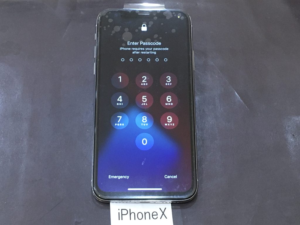 iPhoneX ガラス割れ修理 | iPhone(アイフォン)修理 茨木 高槻 吹田 箕面ならオリスマ茨木店へ！