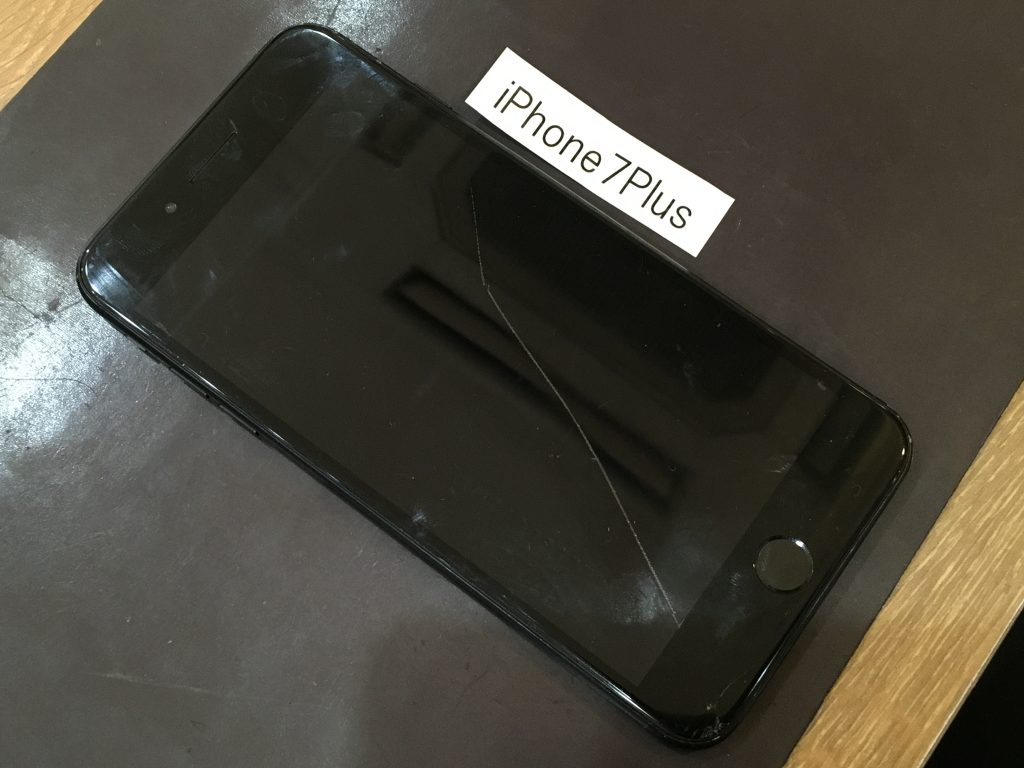iPhone7Plus 画面割れ修理 | iPhone(アイフォン)修理 茨木 高槻 吹田 箕面ならオリスマ茨木店へ！